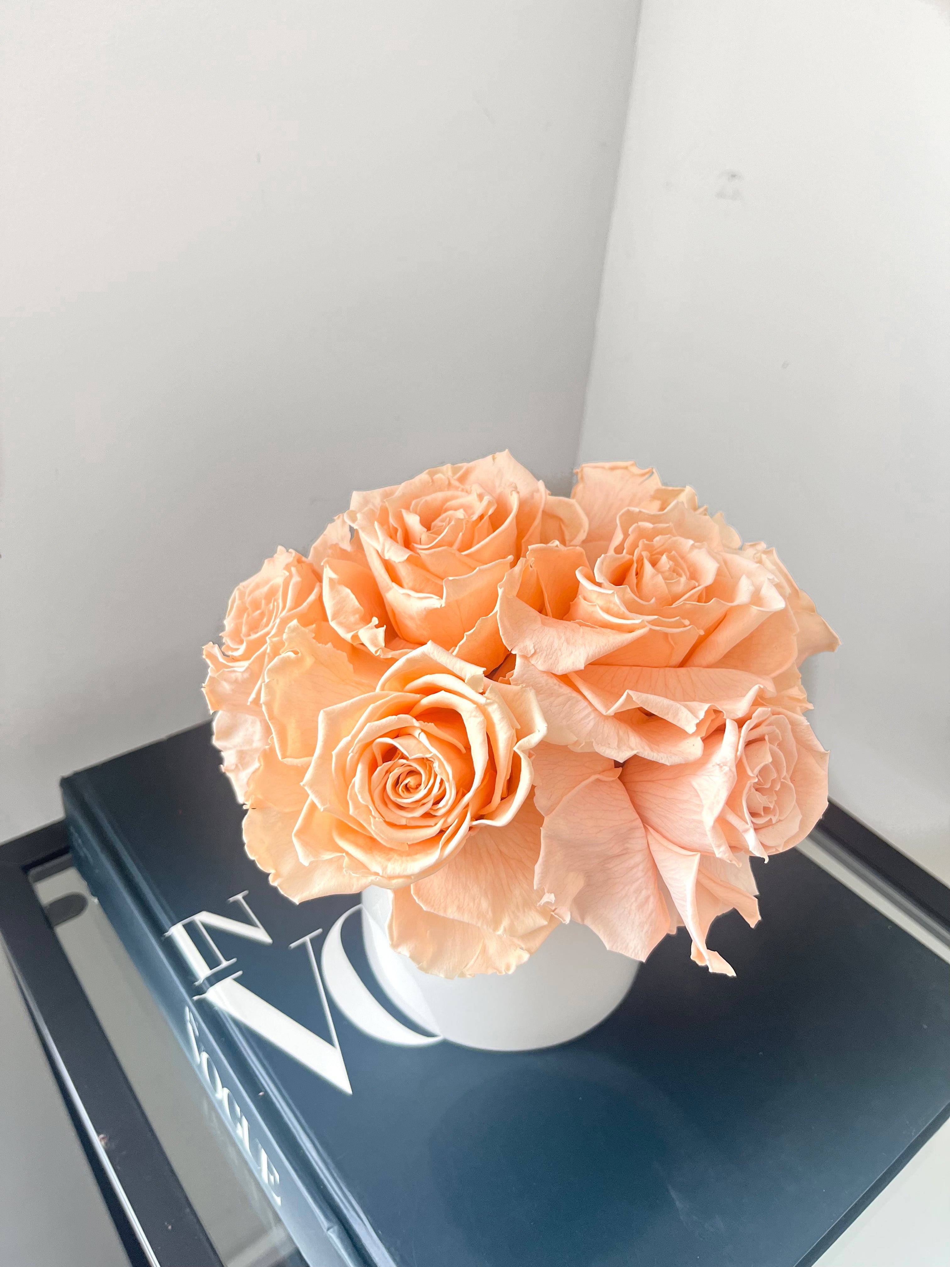 Ceramic Infinity Vase Arrangement