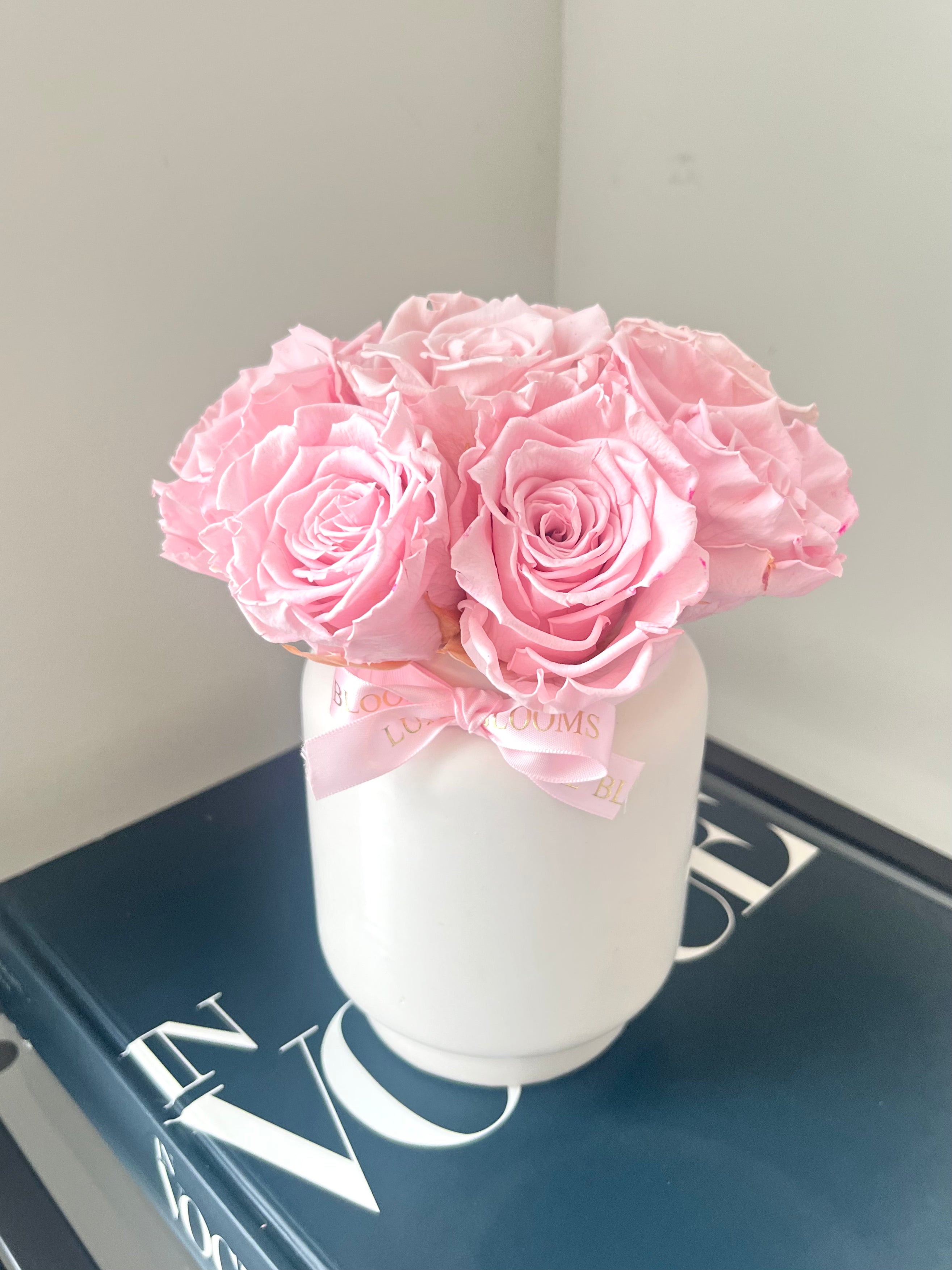 Ceramic Infinity Vase Arrangement