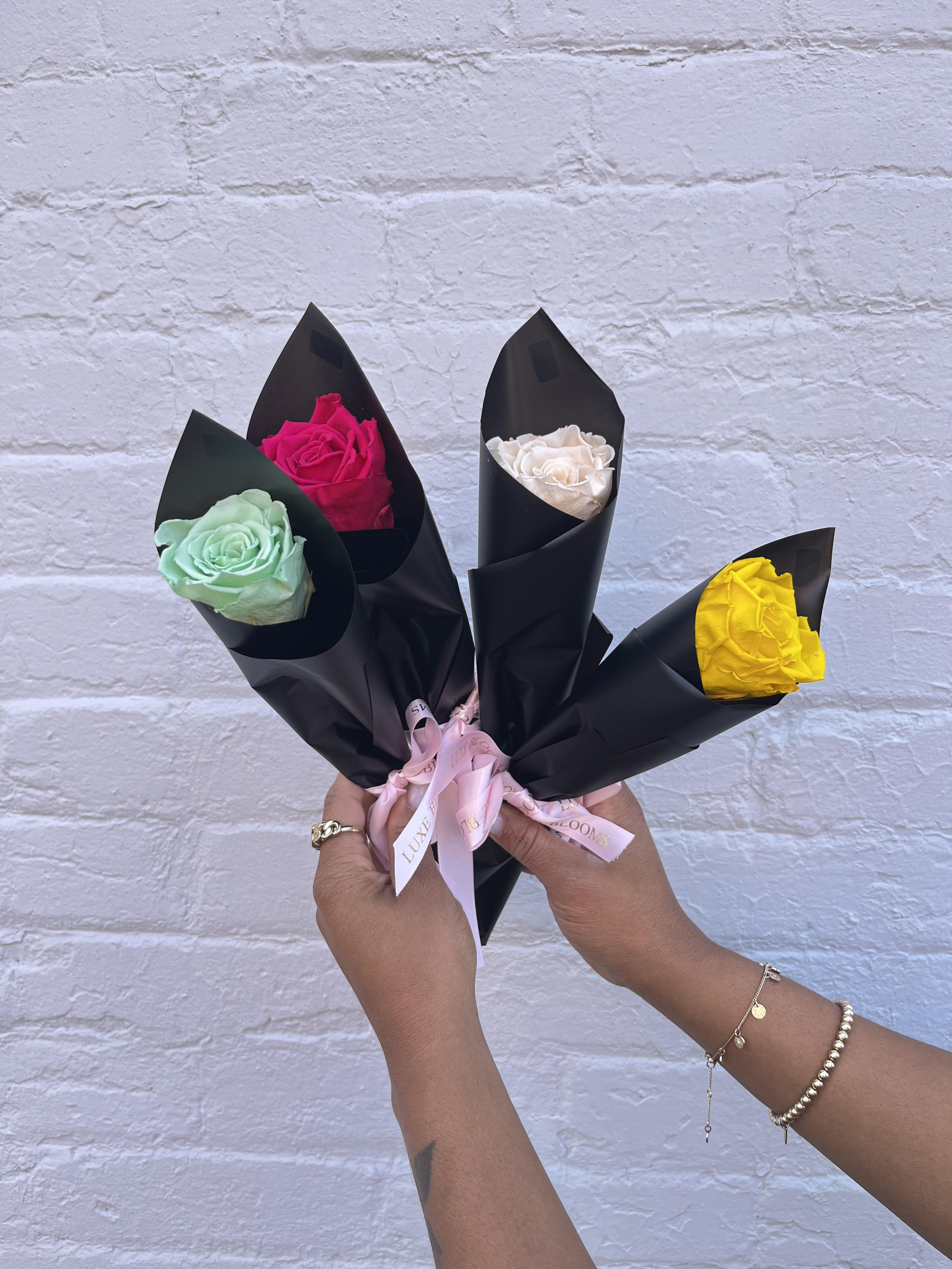 Single Infinity Rose